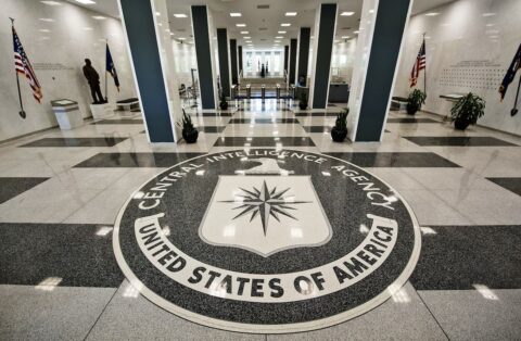 Macron ciblé par la CIA ? - Institut Tchobanian